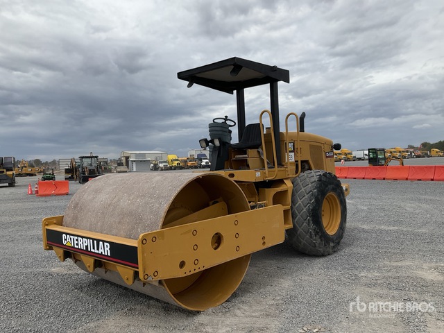 2002 Cat CS533D Rodillo / Rodillo compactador | Ritchie Bros. Auctioneers