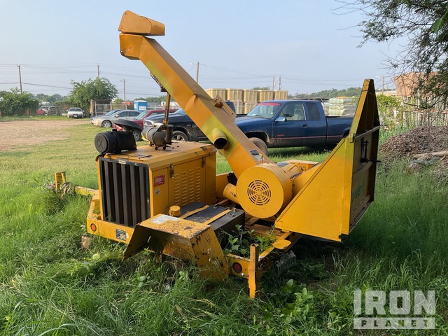 2003 Woodchuck Tow-Behind Wood Chipper in San Antonio, Texas, United ...