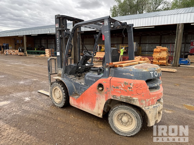 2017 Toyota 8FD35U 8000 lb Pneumatic Tire Forklift in Mountain Home ...