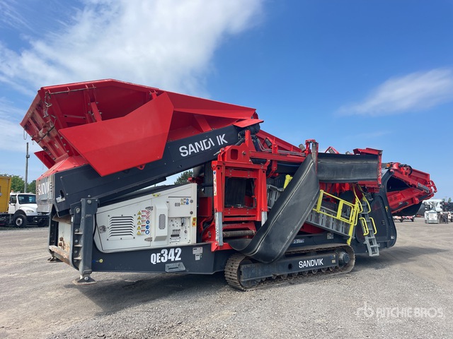 2020 Sandvik QE342 Tracked Screen Plant | Ritchie Bros. Auctioneers