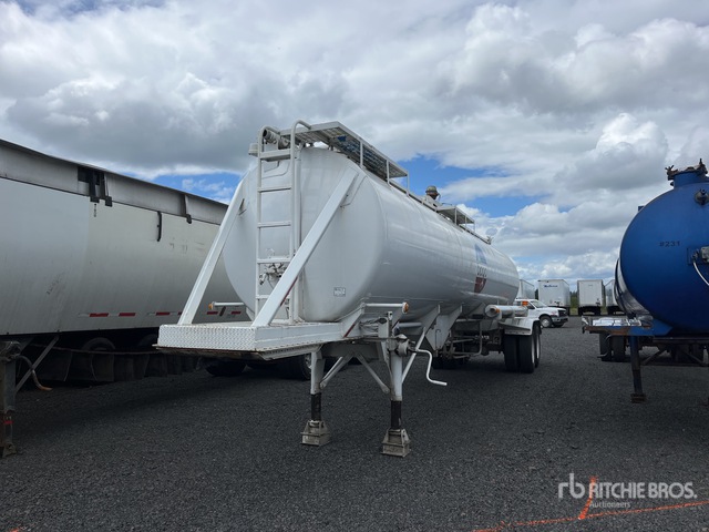 1987 Beall 6000 gal T/A Tanker Trailer | Ritchie Bros. Auctioneers