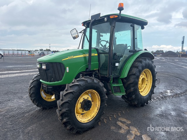 2008 John Deere 5425 4WD Tractor | Ritchie Bros. Auctioneers