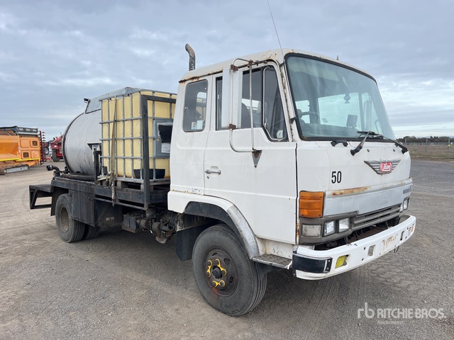 1987 Hino FD16 4x2 Emulsion Asphalt Distributor Truck | Ritchie Bros ...