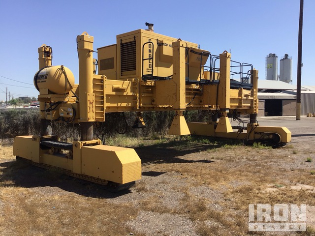 1998 Gomaco GP-4000 Concrete Paver in Phoenix, Arizona, United States ...