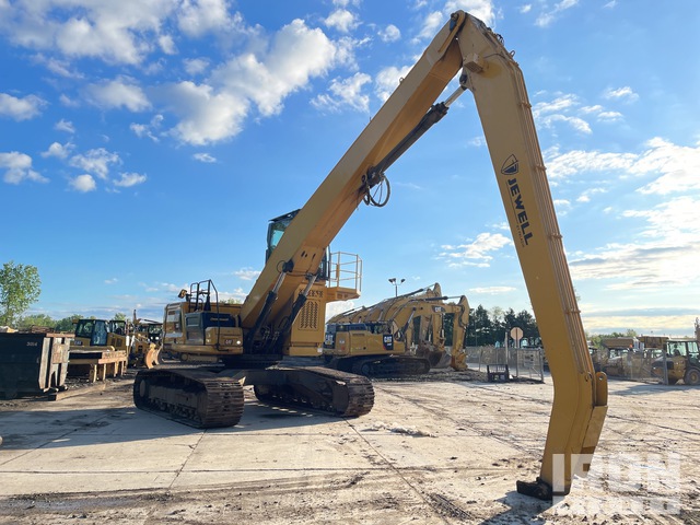 2019 Cat 336 Track Material Handler in Brownstwn Twp, Michigan, United ...