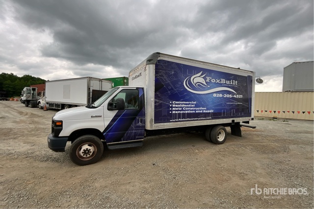 2017 Ford E350 4x2 Moving Van Truck | Ritchie Bros. Auctioneers