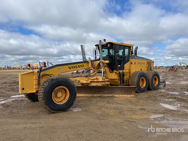 2014 Volvo G990 Motor Grader | Ritchie Bros. Auctioneers