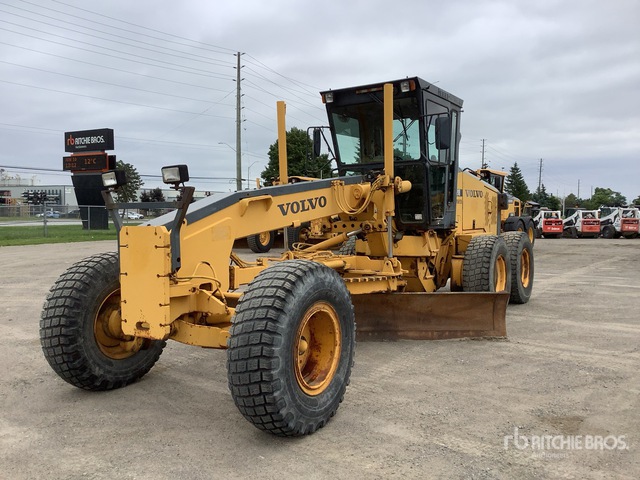2004 Volvo G720B Snow Fighter Motor Grader | Ritchie Bros. Auctioneers