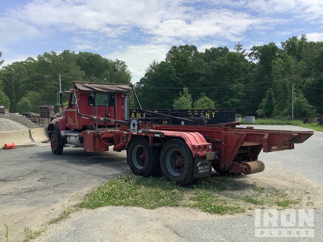 2007 Mack CV713 6x4 Roll-Off Truck in North Easton, Massachusetts ...