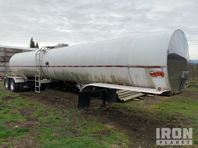 2004 Polar 5500 gal T/A Tanker Trailer in Beaverton, Oregon, United ...