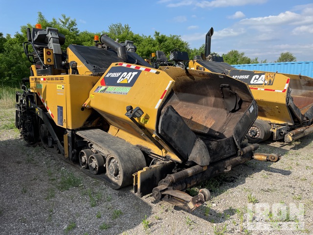 2017 Cat AP1055F Track Asphalt Paver in Ottawa Lake, Michigan, United ...