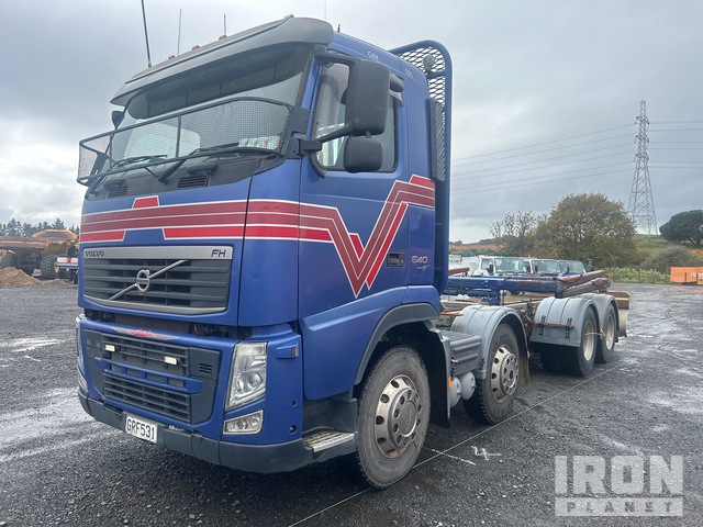 2013 Volvo FH13 8x4 Twin-Steer Log Truck in Drury, Auckland, New ...