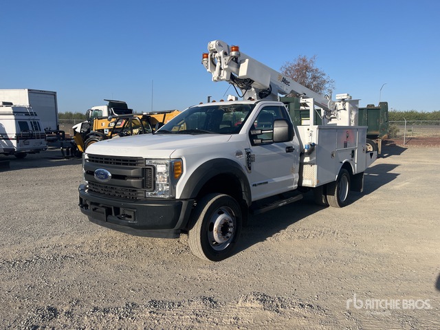 Altec AT200A on 2017 Ford F-450 4x2 Bucket Truck | Ritchie Bros ...