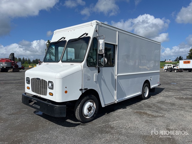 2017 Freightliner MT45G 4x2 Refrigerated Truck | Ritchie Bros. Auctioneers