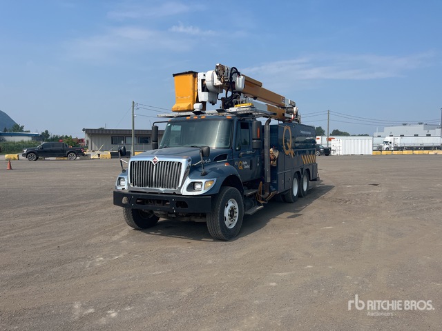Posi-Plus 500-50-RU 50 ft on 2006 International 7400 6x4 Extended Cab ...