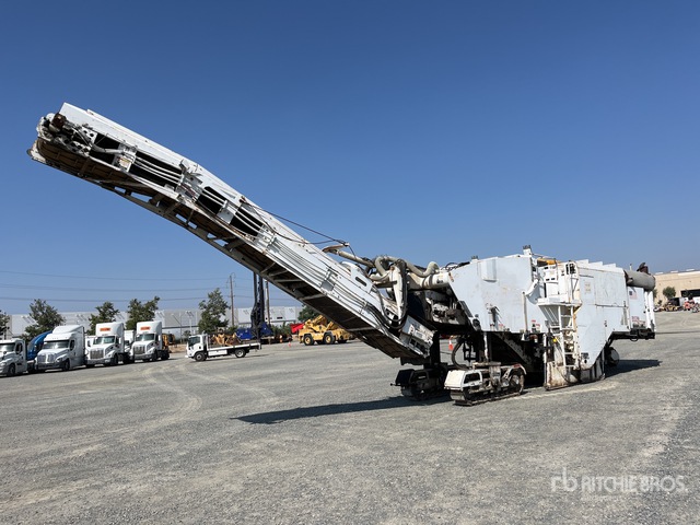 2013 Roadtec RX-700E Tracked Cold Planer | Ritchie Bros. Auctioneers