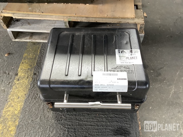 Surplus (1) Traeger Ranger Pellet Grill & (1) Weber SmokeFire EX4 ...