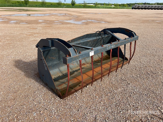 2015 Treemme PMG CDC 2400 mm Godet Bucket | Ritchie Bros. Auctioneers