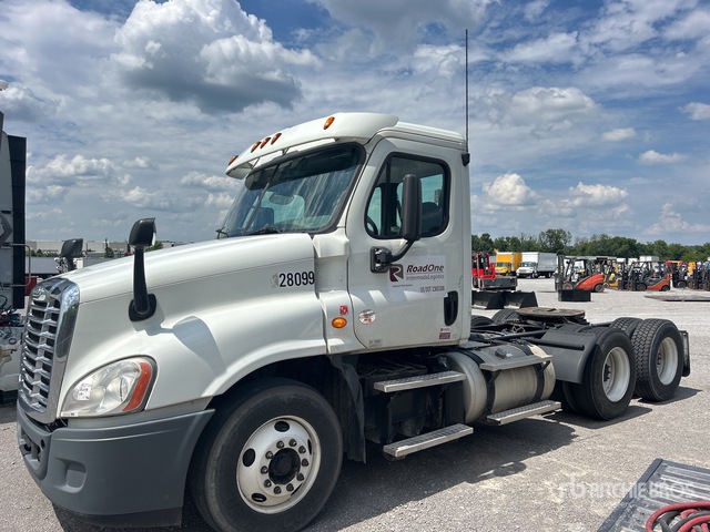 2015 Freightliner Cascadia 125 6x4 Day Cab Prime Mover (Inoperable ...