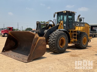 2014 John Deere 824K Wheel Loader in Converse, Texas, United States ...