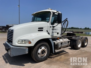 2004 Mack CX613 6x4 T/A Day Cab Truck Tractor in Shawnee, Oklahoma ...