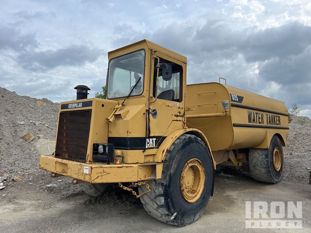 Cat D25 4x4 Articulated Water Truck in Kansas City, Missouri, United ...