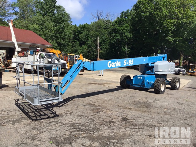 2002 Genie S85 4WD Diesel Telescopic Boom Lift in Netcong, New Jersey ...