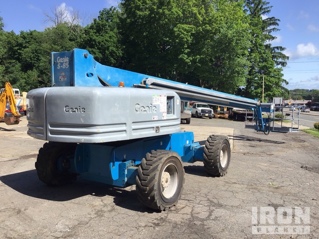 2002 Genie S85 4WD Diesel Telescopic Boom Lift in Netcong, New Jersey ...
