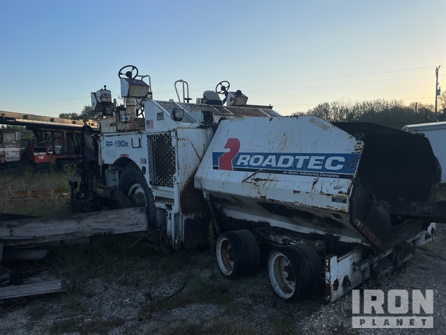 2014 Roadtec RP190-E Wheel Asphalt Paver in Beaumont, Texas, United ...