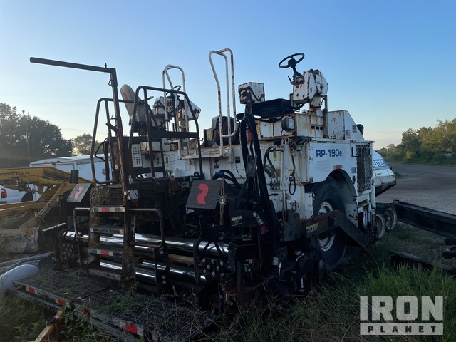 2014 Roadtec RP190-E Wheel Asphalt Paver in Beaumont, Texas, United ...