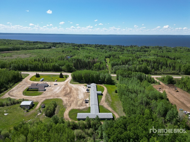 Calling Lake AB Lot 2 Block 1 Plan 9624145 4 +/- Acres on Title Guest ...