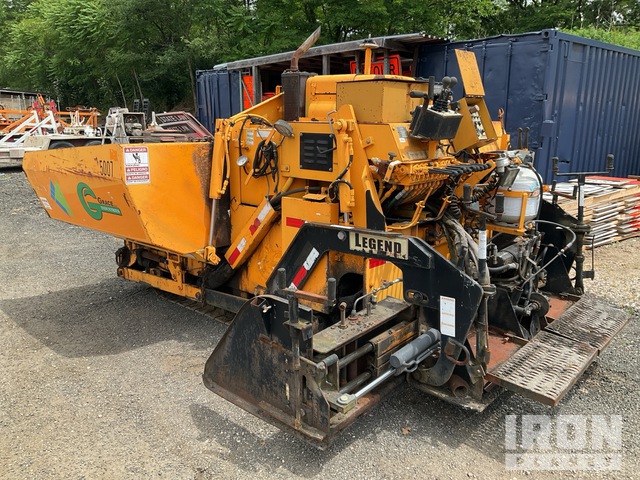 2009 LeeBoy 5000 LD Track Asphalt Paver in Central Islip, New York ...