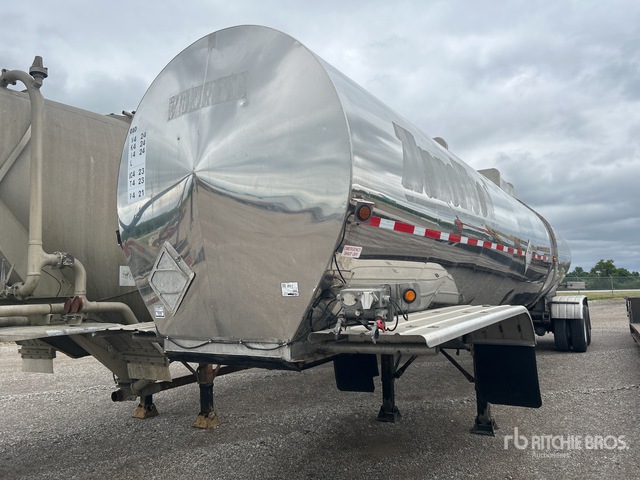 1997 Nova Manufacturing MC407 6500 gal T/A Tanker Trailer | Ritchie ...