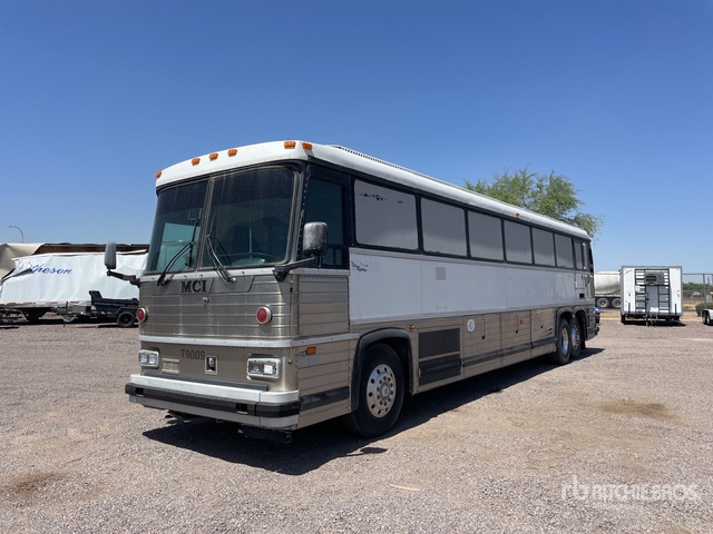 1999 MCI MC-12 6x2 51-Seat Bus | Ritchie Bros. Auctioneers