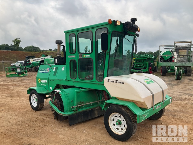 2018 Broce RCT350 Self-Propelled Broom in Gainesville, Georgia, United ...