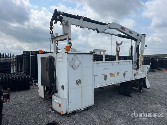 Truck Mounted Boom With Service Body | Ritchie Bros. Auctioneers