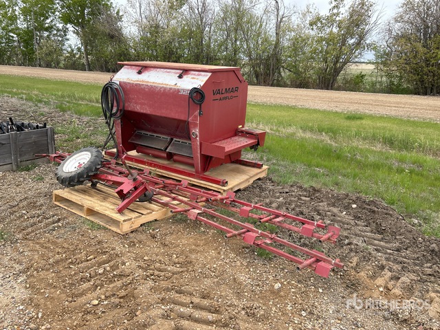 Valmar 3255 26 ft Granular Fertilizer Applicator | Ritchie Bros ...