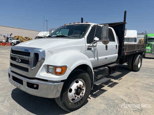 2015 Ford F-750 4x2 Crew Cab Flatbed Dump Truck | Ritchie Bros. Auctioneers