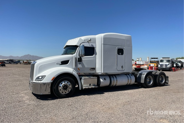 2015 Peterbilt 579 6x4 T/A Sleeper Truck Tractor | Ritchie Bros ...