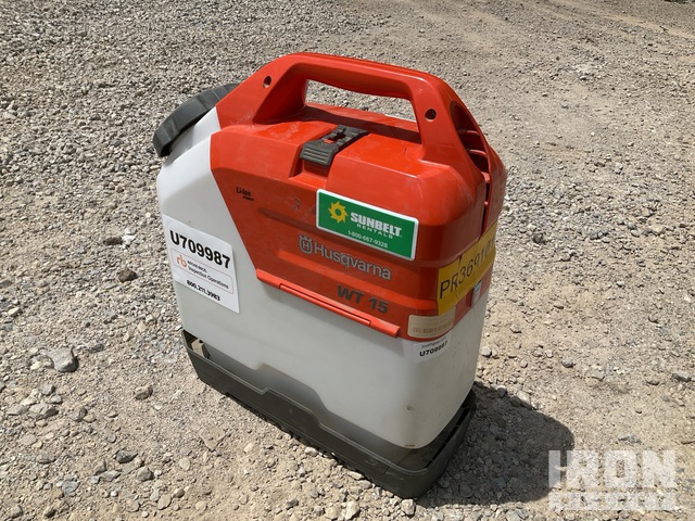 2018 Husqvarna WT15 Portable Water Tank with Pump in Imperial ...