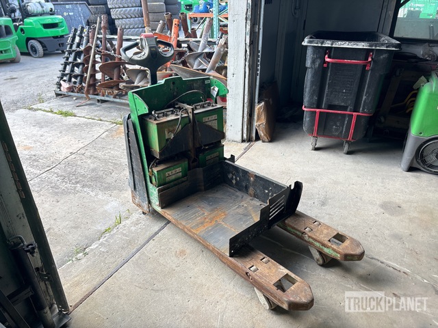 2018 Yale MPB045VG Pallet Jack in FORT LAUDERDALE, Florida, United ...