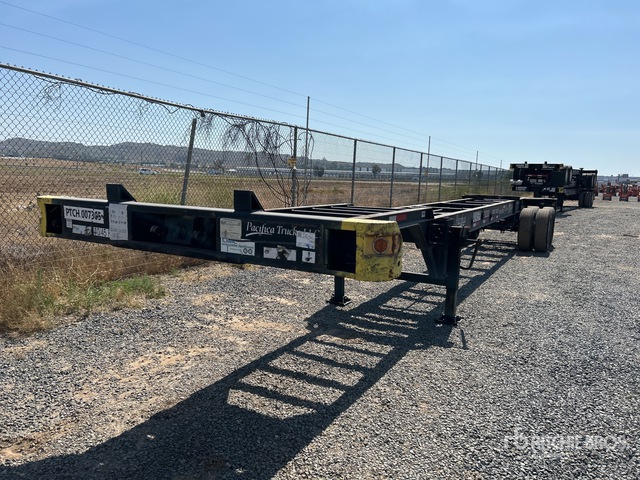 2017 CIMC 45 ft T/A Extendable Container Trailer | Ritchie Bros ...