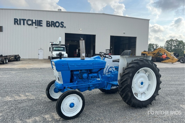 Ford 4000 2WD Utility Tractor | Ritchie Bros. Auctioneers