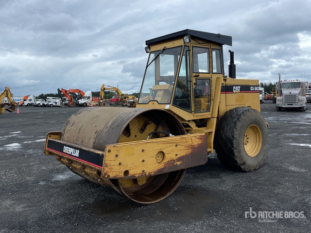 1995 Cat CS-563 Smooth Drum Compactor | Ritchie Bros. Auctioneers