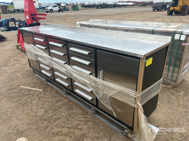 Suihe 10 ft 18-Drawer Workbench (Unused) | Ritchie Bros. Auctioneers