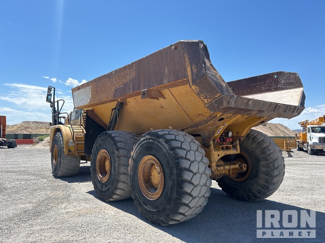 2010 Cat 740 Articulated Dump Truck in Las Vegas, Nevada, United States ...