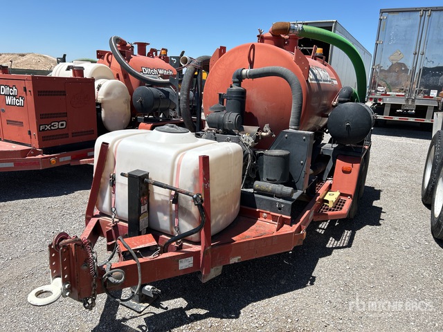 2014 Charles Machine Works FX25 800 gal T/A Vacuum Excavation Unit ...