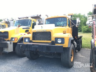 1997 Mack RD T/A Flatbed Truck in Grantville, Pennsylvania, United ...