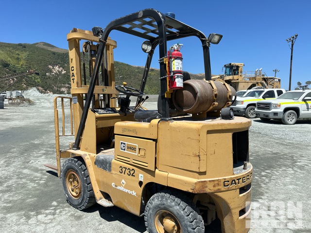 Cat V40C 4000 lb Pneumatic Tire Forklift in Aromas, California, United ...