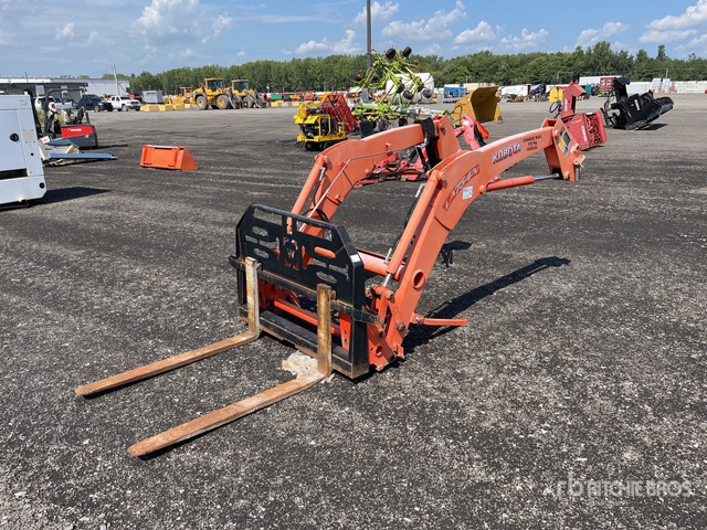 Kubota LA754N Front Loader Attachment | Ritchie Bros. Auctioneers